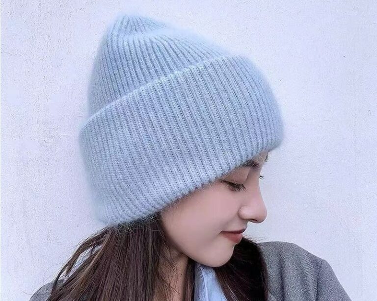Bonnet en fourrure vintage pour femme • Vintage Univers